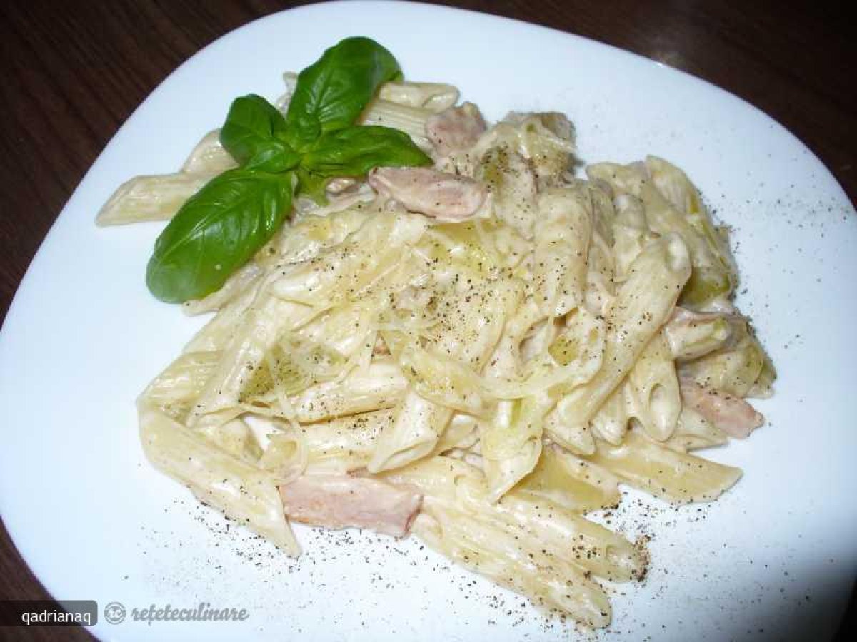 Paste Carbonara cu Dovlecel | Paste | Reteteculinare.RO