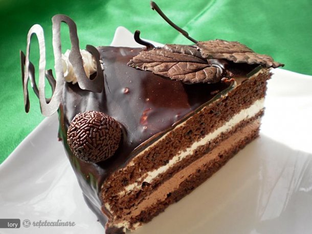 Tort cu Crema de Trufe | Dulciuri | Reteteculinare.RO