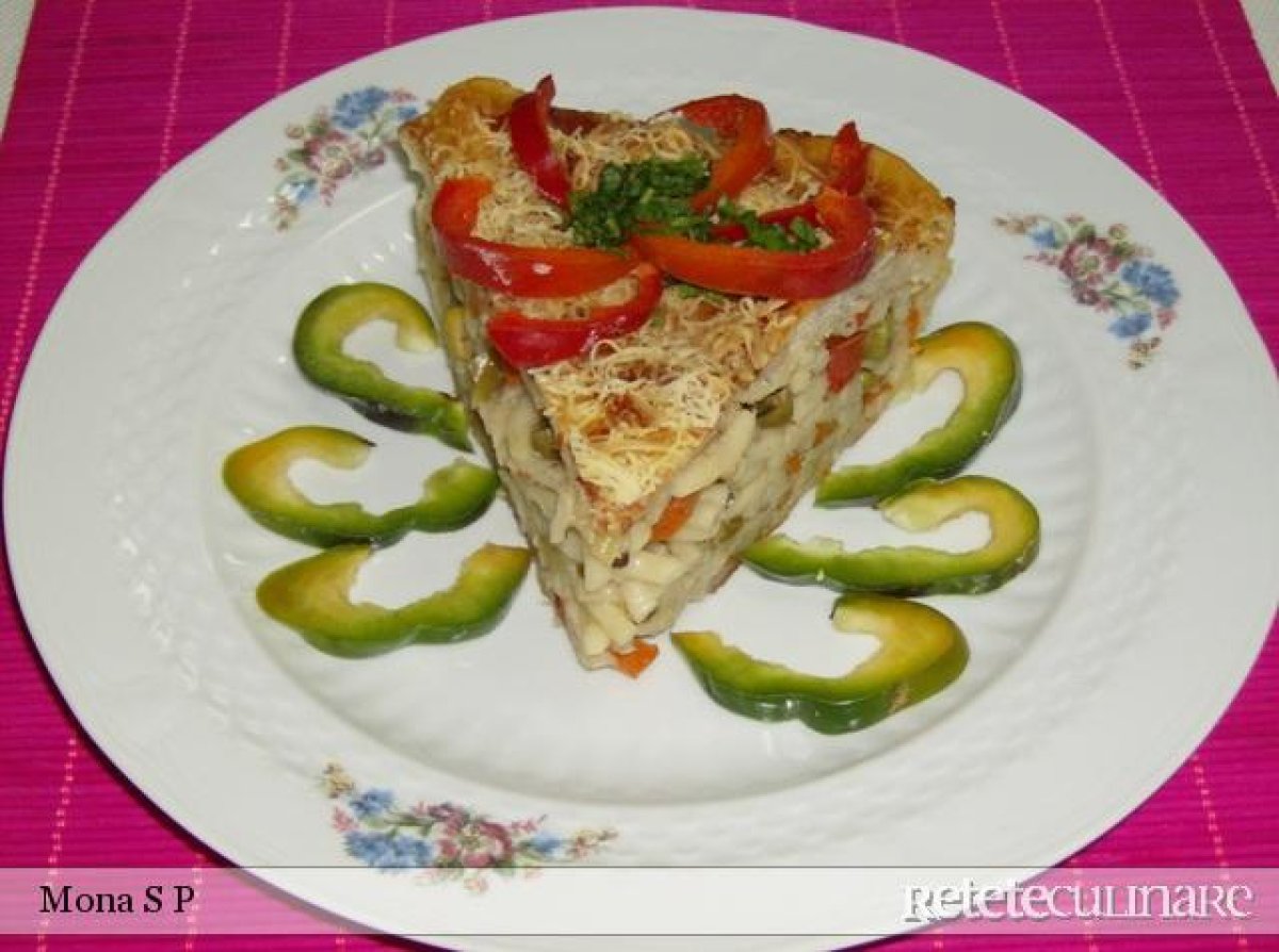 Budinca de macaroane cu legume in foaie de aluat | Mancaruri cu legume ...