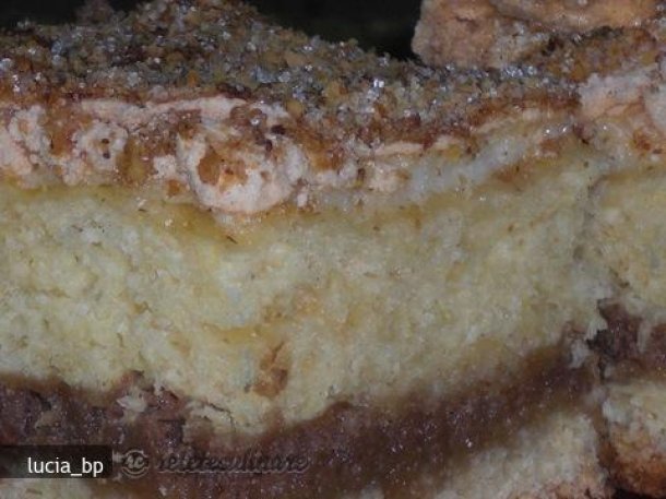 Prajitura spumoasa cu nuci | Dulciuri | Reteteculinare.RO