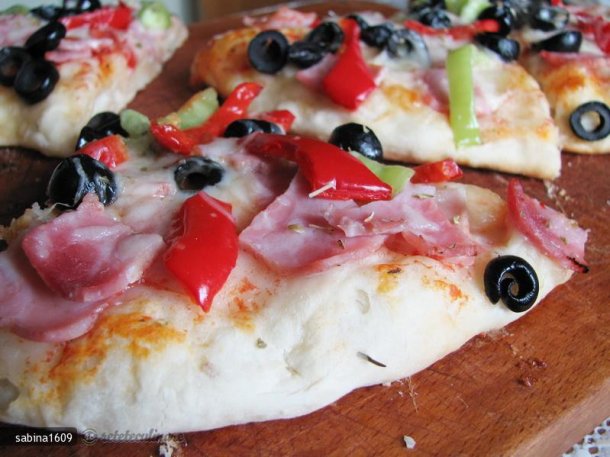 Pizza de Vara | Produse de panificatie si patiserie | Reteteculinare.RO