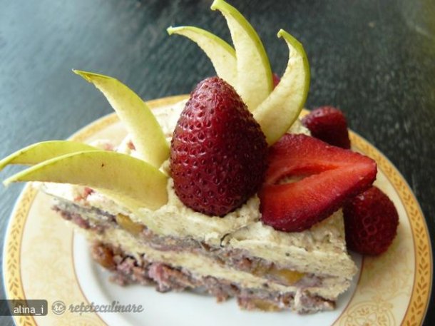 Tort cu Fructe (fara Foc) | Dulciuri | Reteteculinare.RO