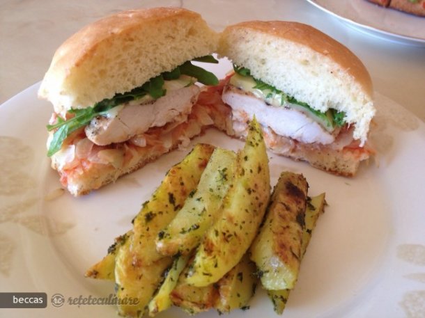 Burger cu Chifla de Casa | Mancaruri cu carne | Reteteculinare.RO