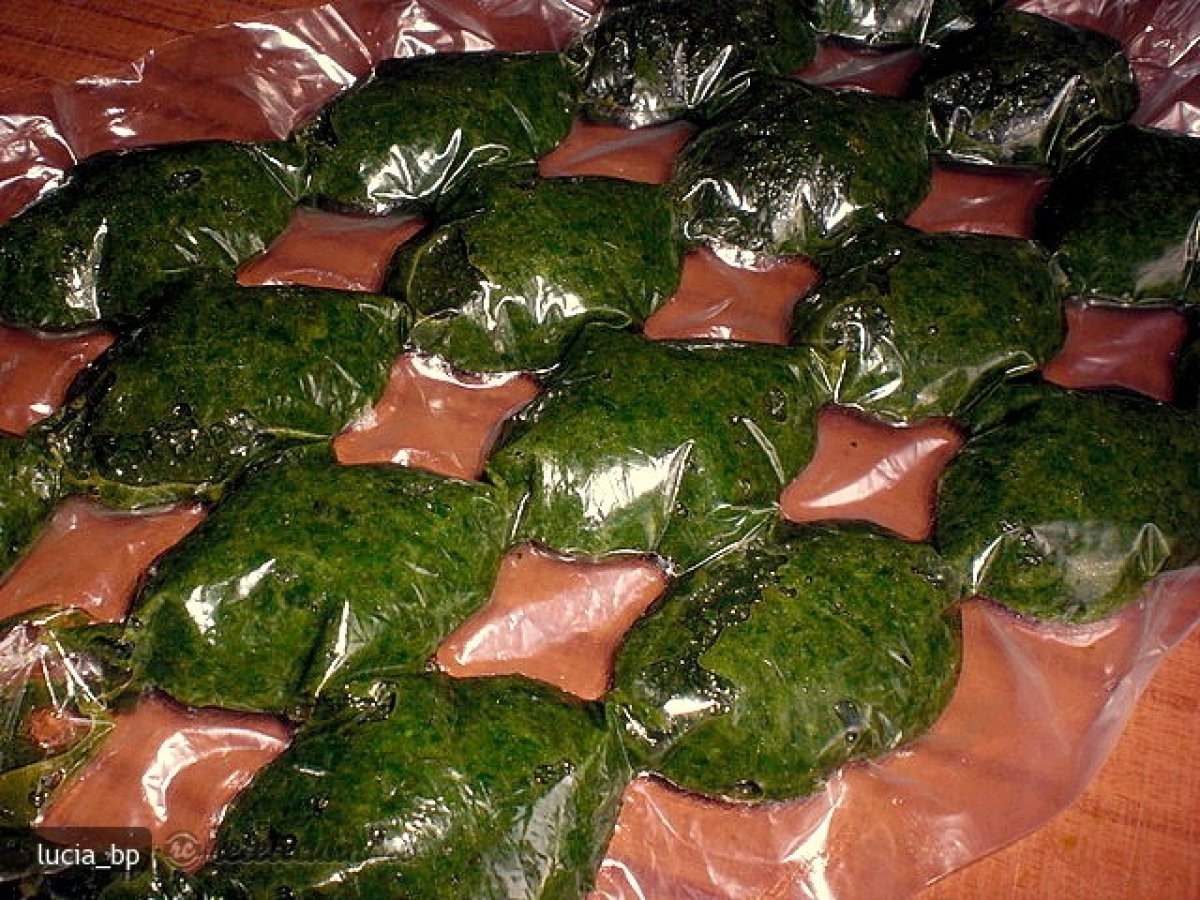 Leustean Conservat pentru Iarna | Conserve, muraturi | Reteteculinare.RO
