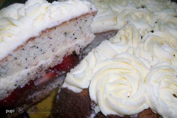 Tort Simplu | Dulciuri | Reteteculinare.RO