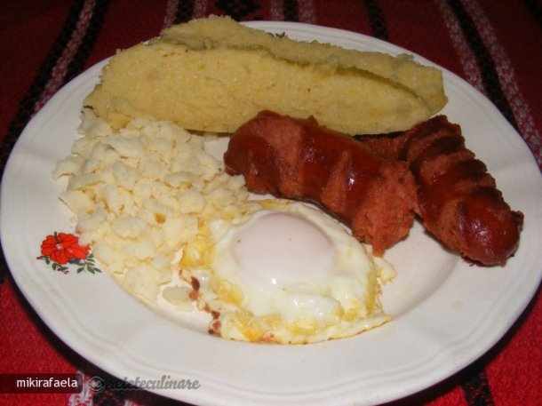 Mic Dejun Taranesc | Aperitive | Reteteculinare.RO