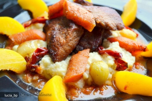 Ceafa/Cotlet de Porc cu Piure de Telina si Piersici | Fripturi ...