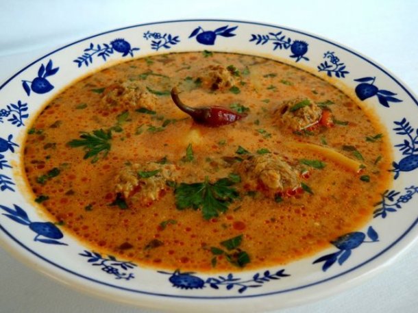 Bors taranesc de perisoare | Borsuri, supe, ciorbe | Reteteculinare.RO