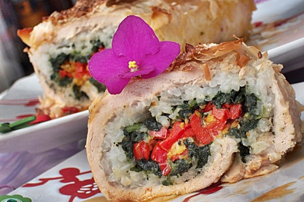 Rulada de pui cu spanac | Aperitive | Reteteculinare.RO