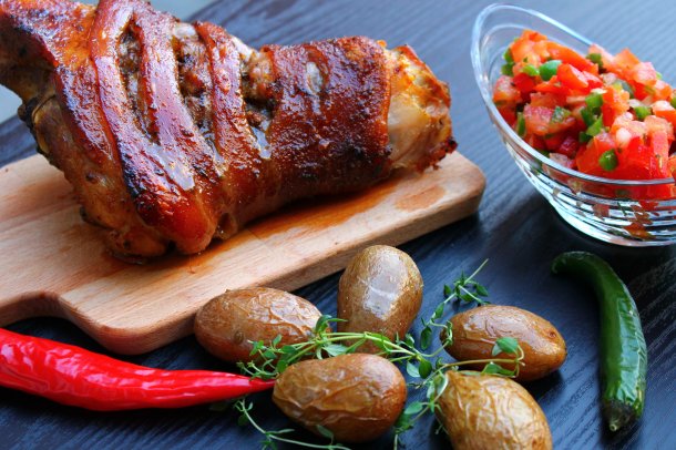 Rasol de porc la cuptor - cea mai suculenta carne | Mancaruri cu carne ...